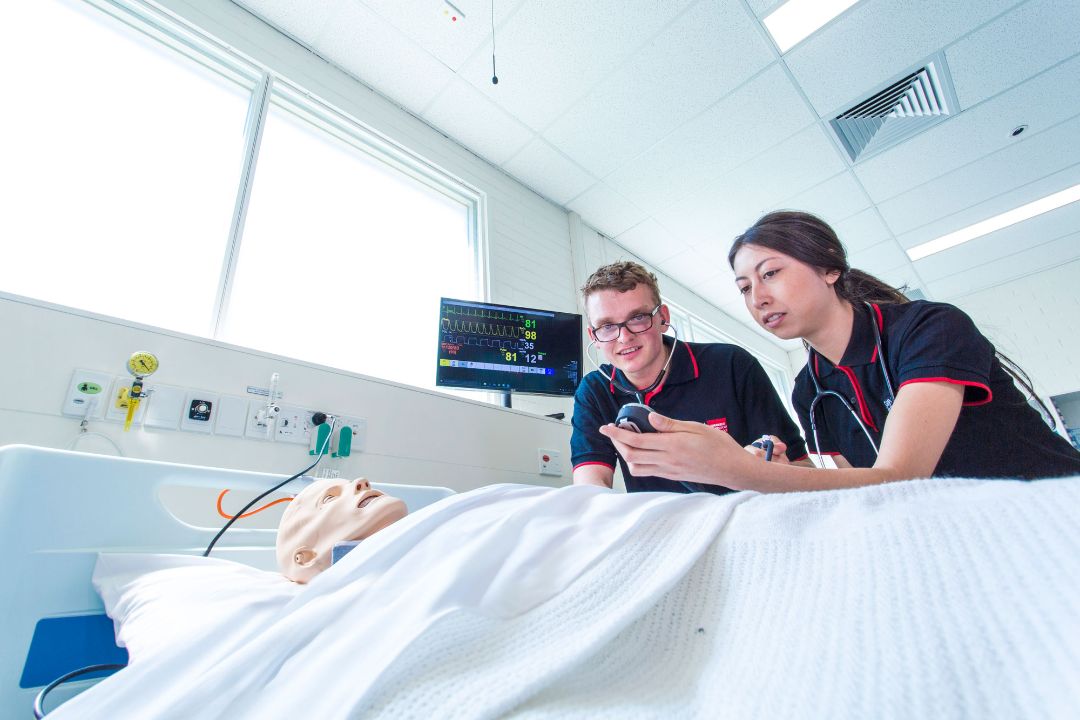 Nursing Courses & Degrees in Melbourne - Study Nursing | Swinburne