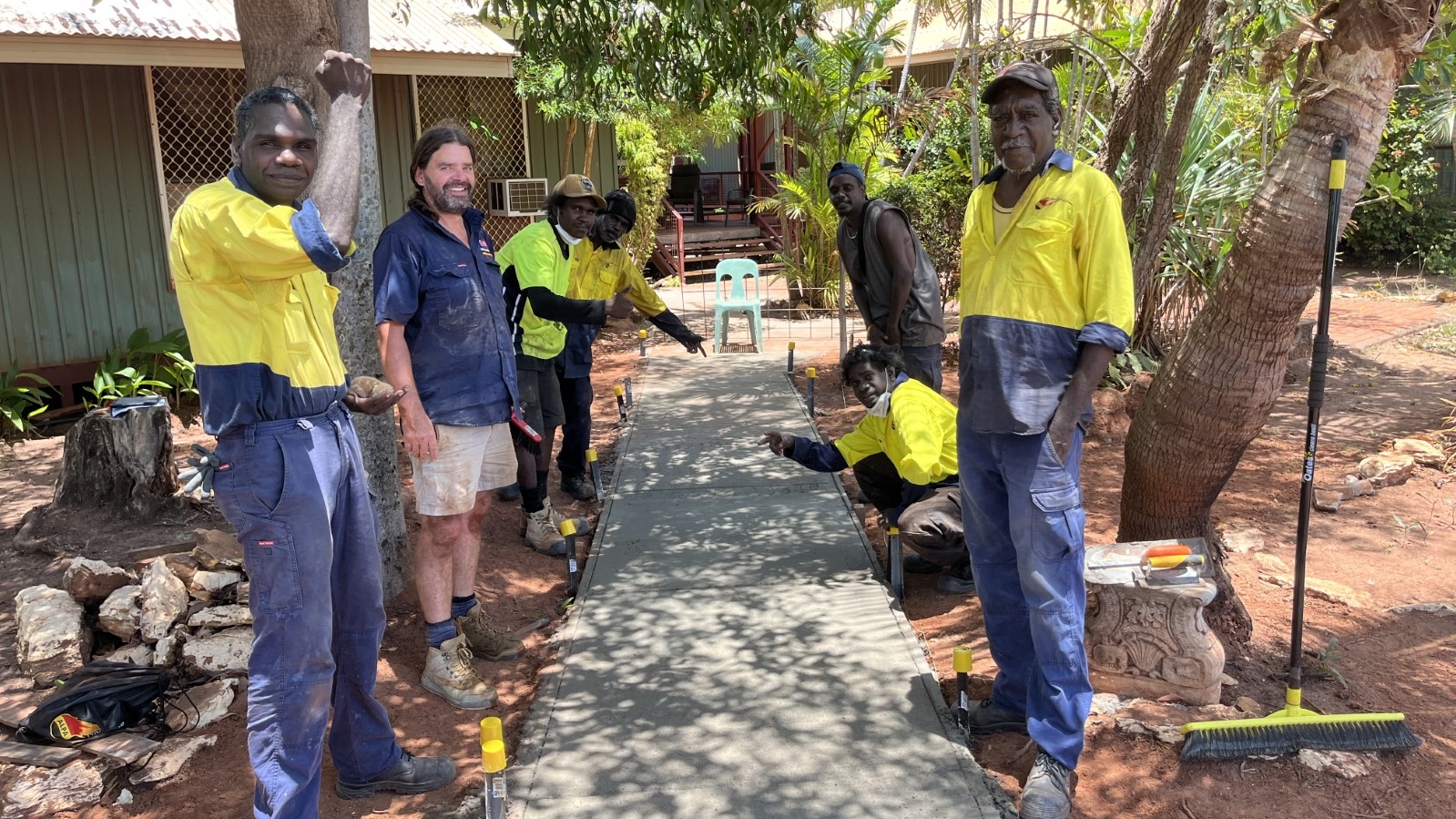 Swinburne brickie Matt O’Brien shares skills with Arnhem Land communities