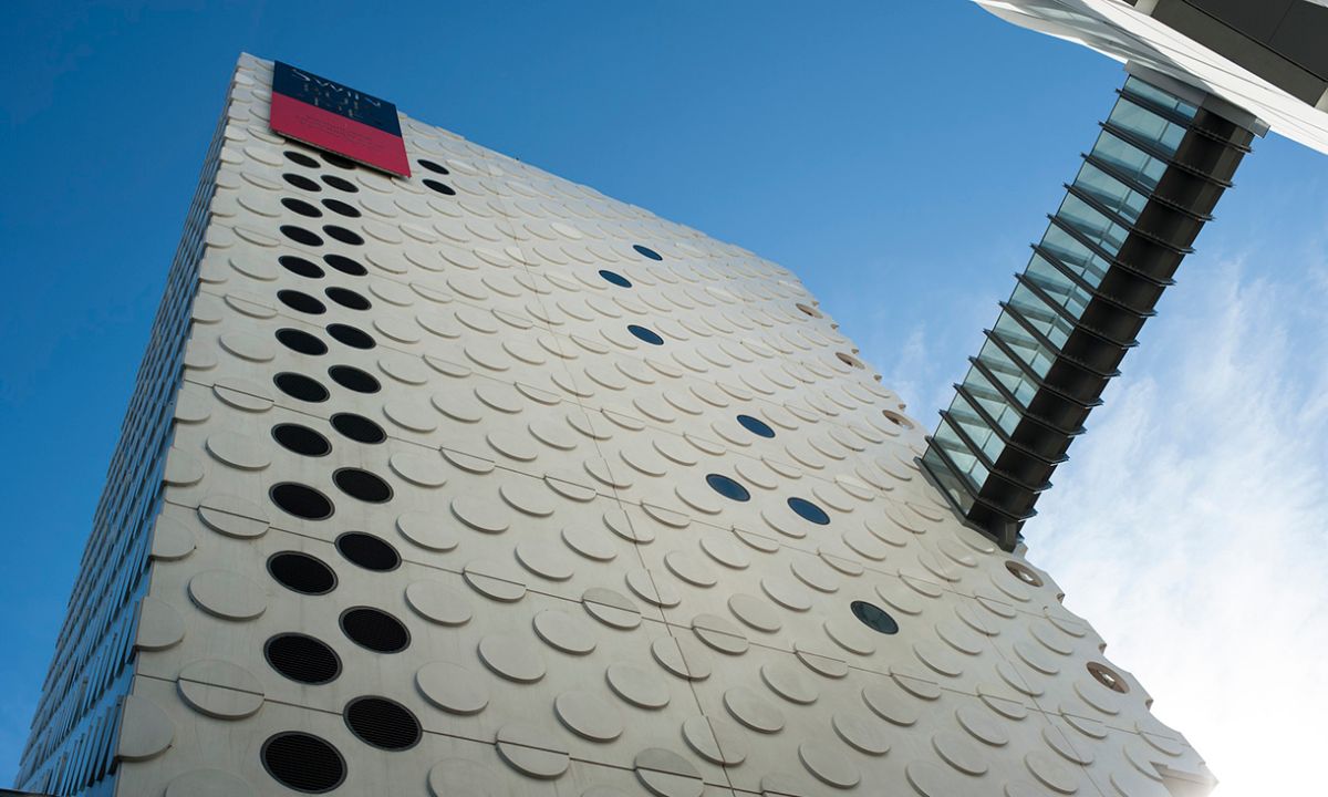 Swinburne researchers celebrate success in national funding | Swinburne